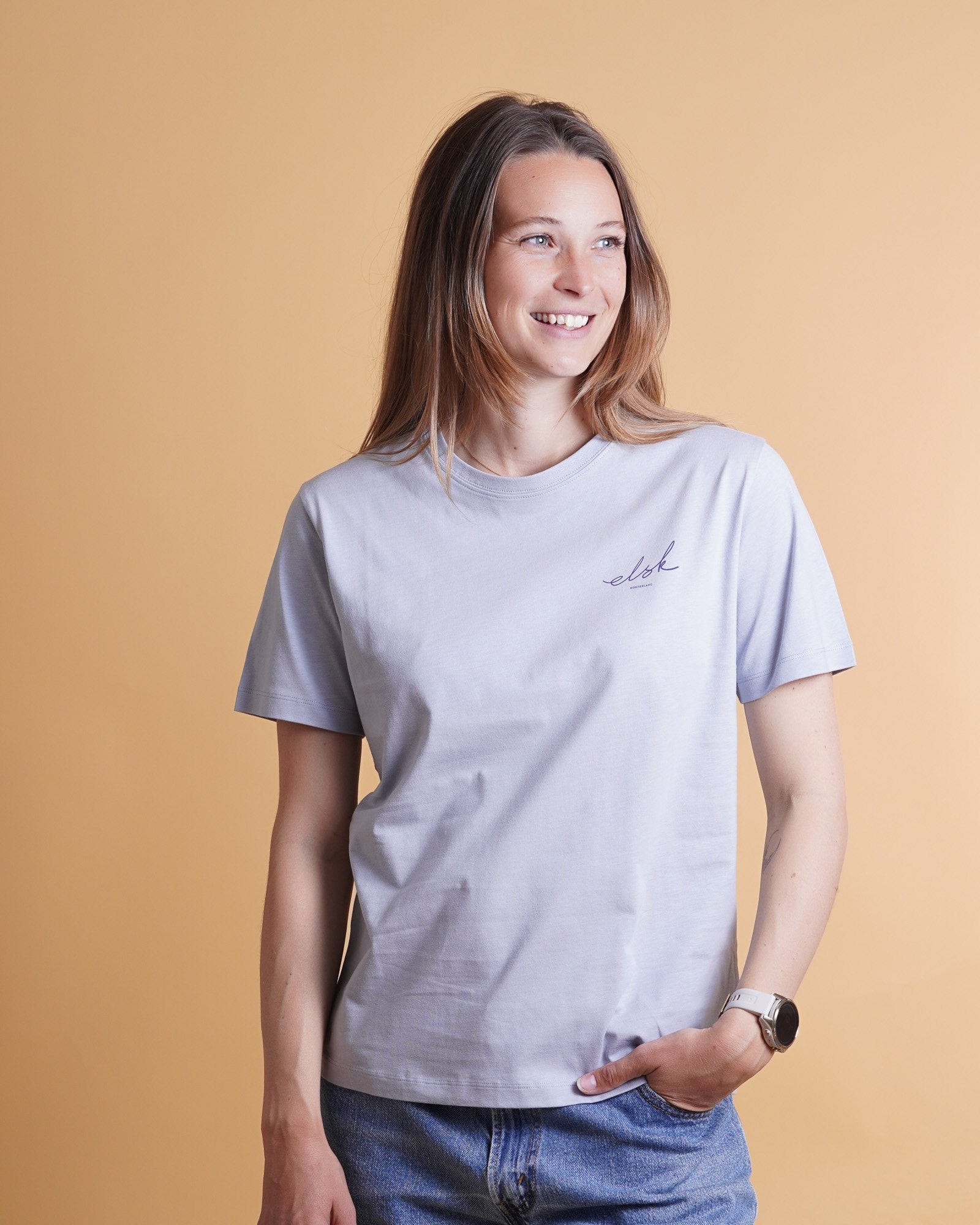 ELSK SIGNED BASIC WOMEN'S CASUAL T-SHIRT | designet med mening - – ELSK®