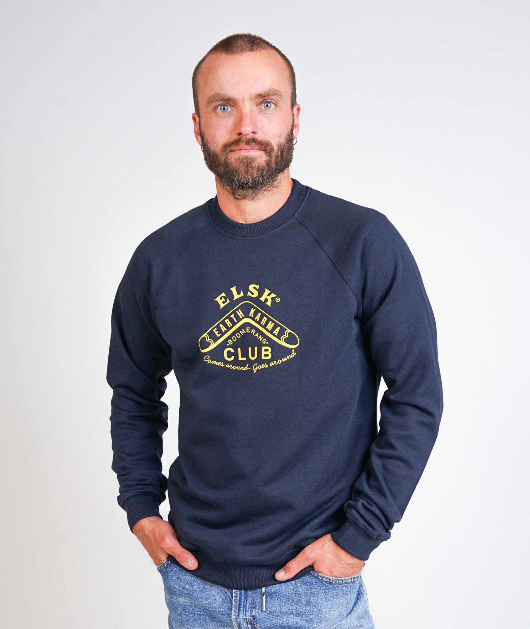 ELSK BOOMERANG MEN'S TVÆRS CREWNECK | designet med mening - produceret ...