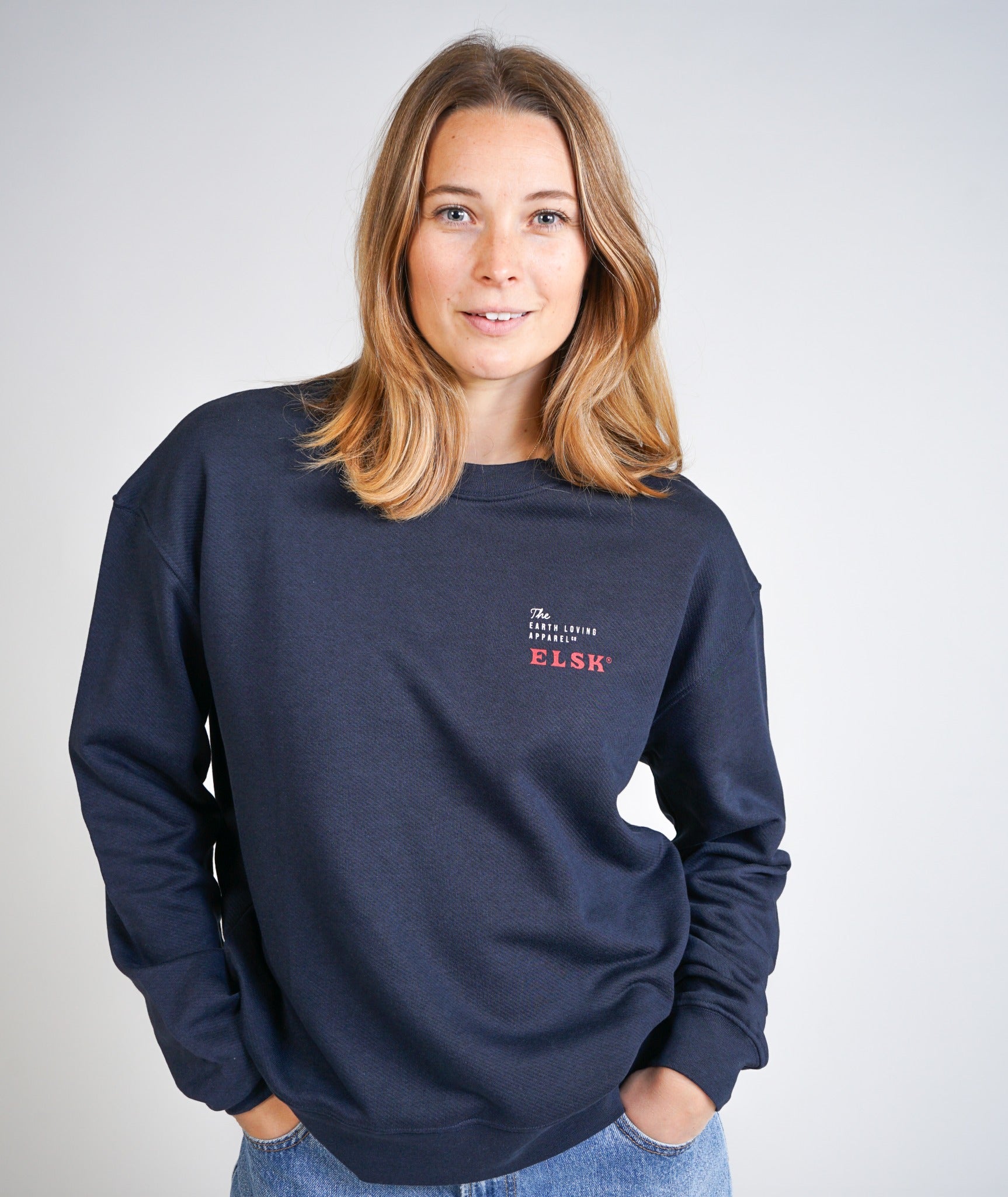 ELSK EARTH LOVING WOMEN'S SKYUM CREWNECK | designet med mening - – ELSK®